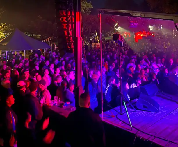 Festival: Äms Fäscht — Tsri